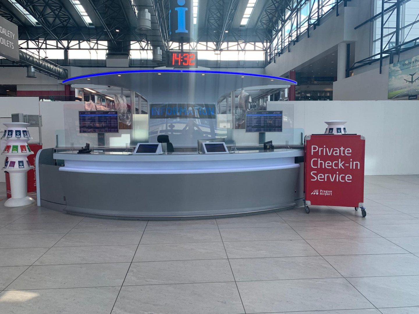 Private Check-in Service | AeroParking